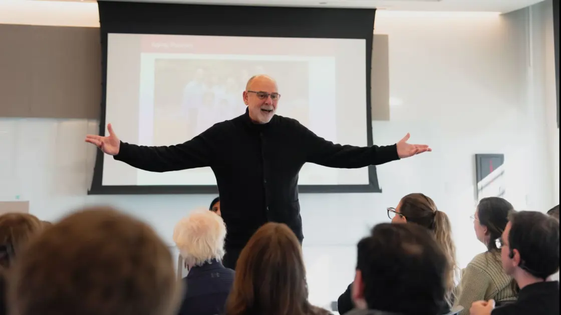 Paco Underhill: Keynote Speaker on Consumer Behavior Trends