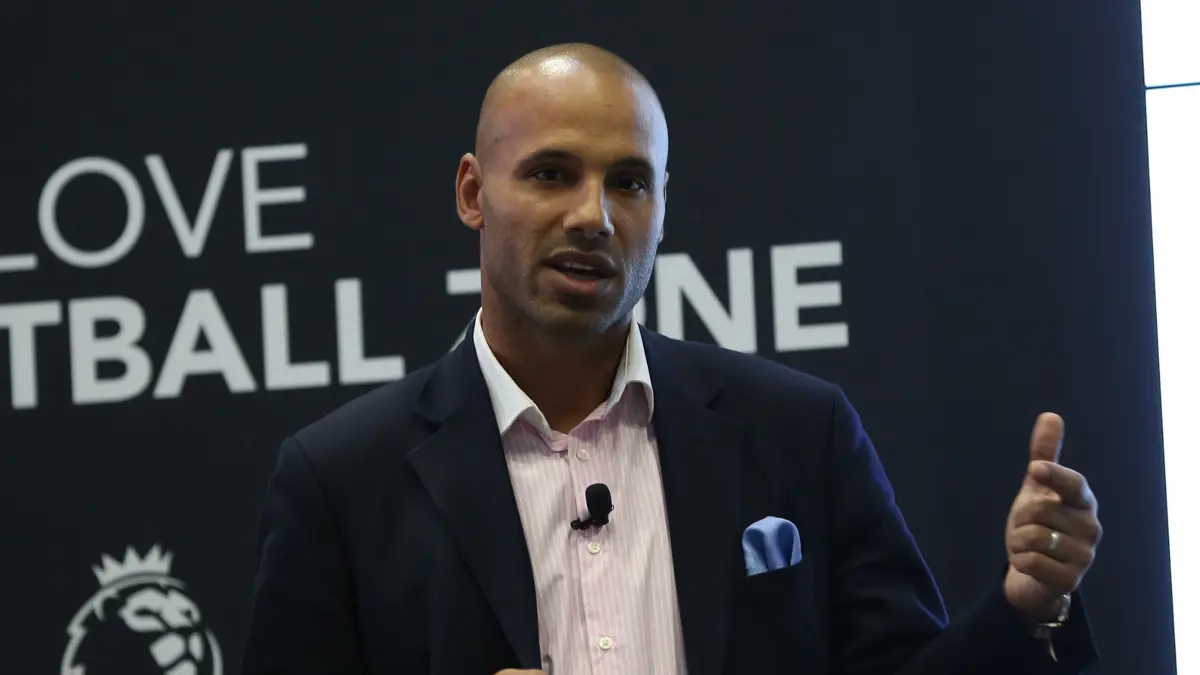Leon Lloyd: Keynote Speaker on Leadership and High-Performance Teams