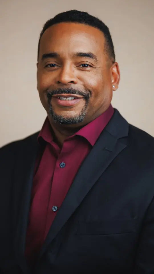 Eric Collier – Motivational Speaker & Momentum Mindset Coach