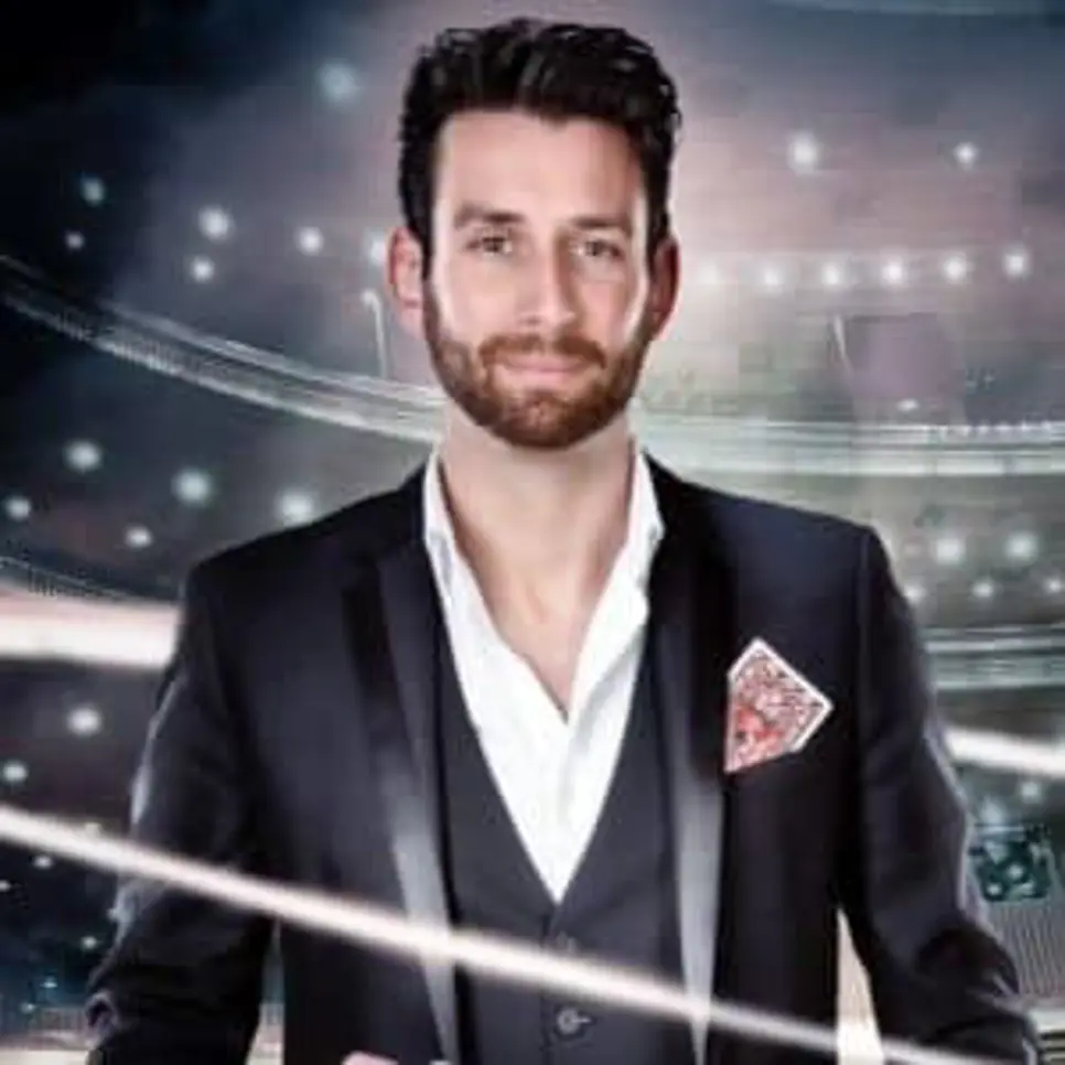 Jamie Raven: Internationally Acclaimed Magician and Illusionist