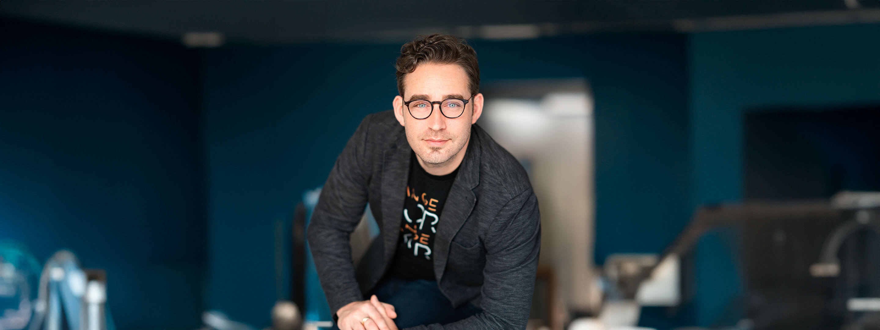 Phil Jones: Expert Speaker on Persuasion and Success