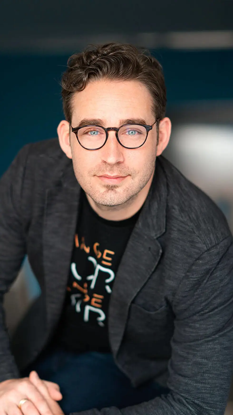 Phil Jones: Expert Speaker on Persuasion and Success