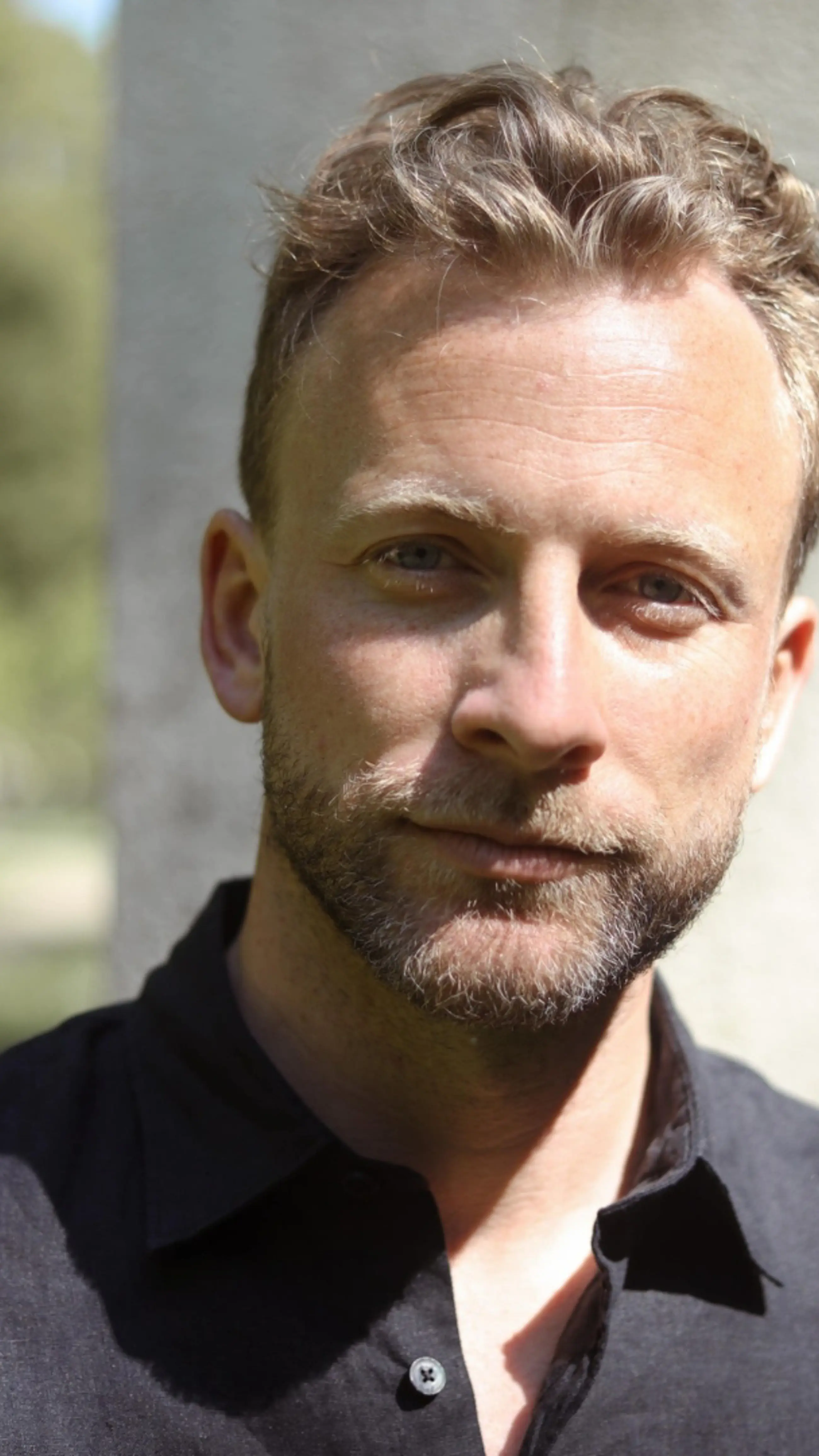 Thijs Launspach: Psychologist & Speaker on Mental Health & Well-being