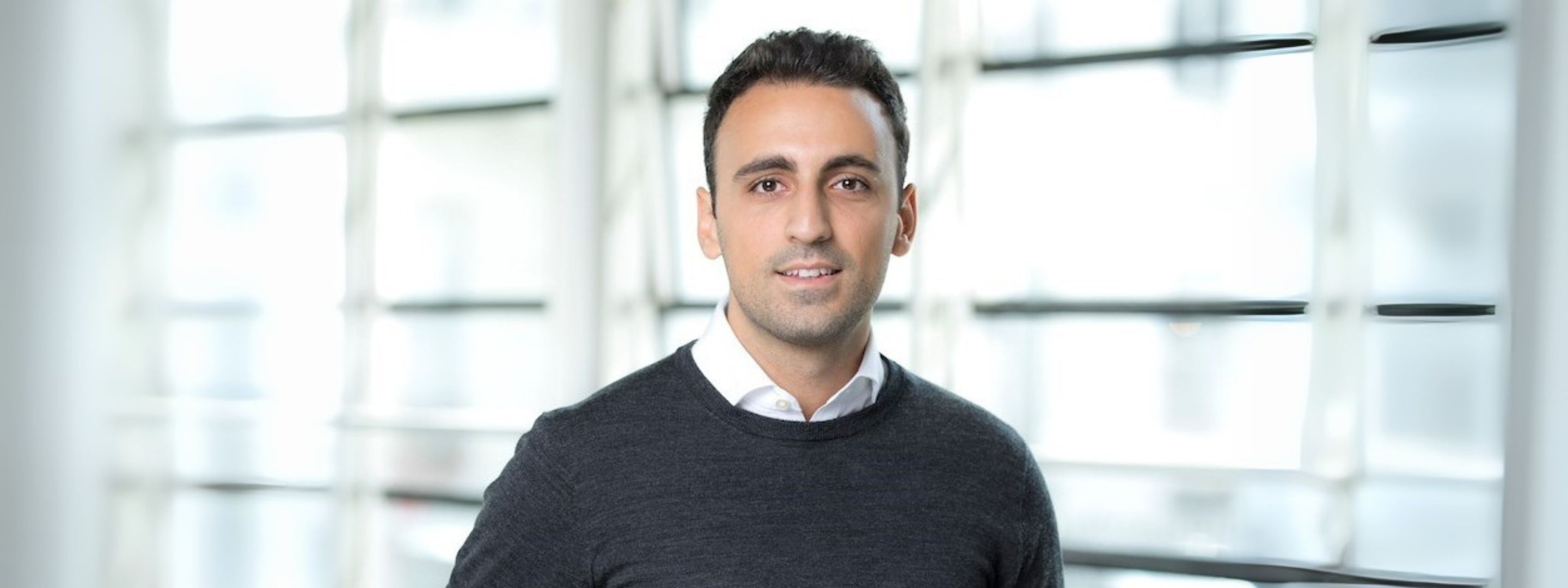 Sina Kahen | AI Keynote Speaker on Innovation and Change