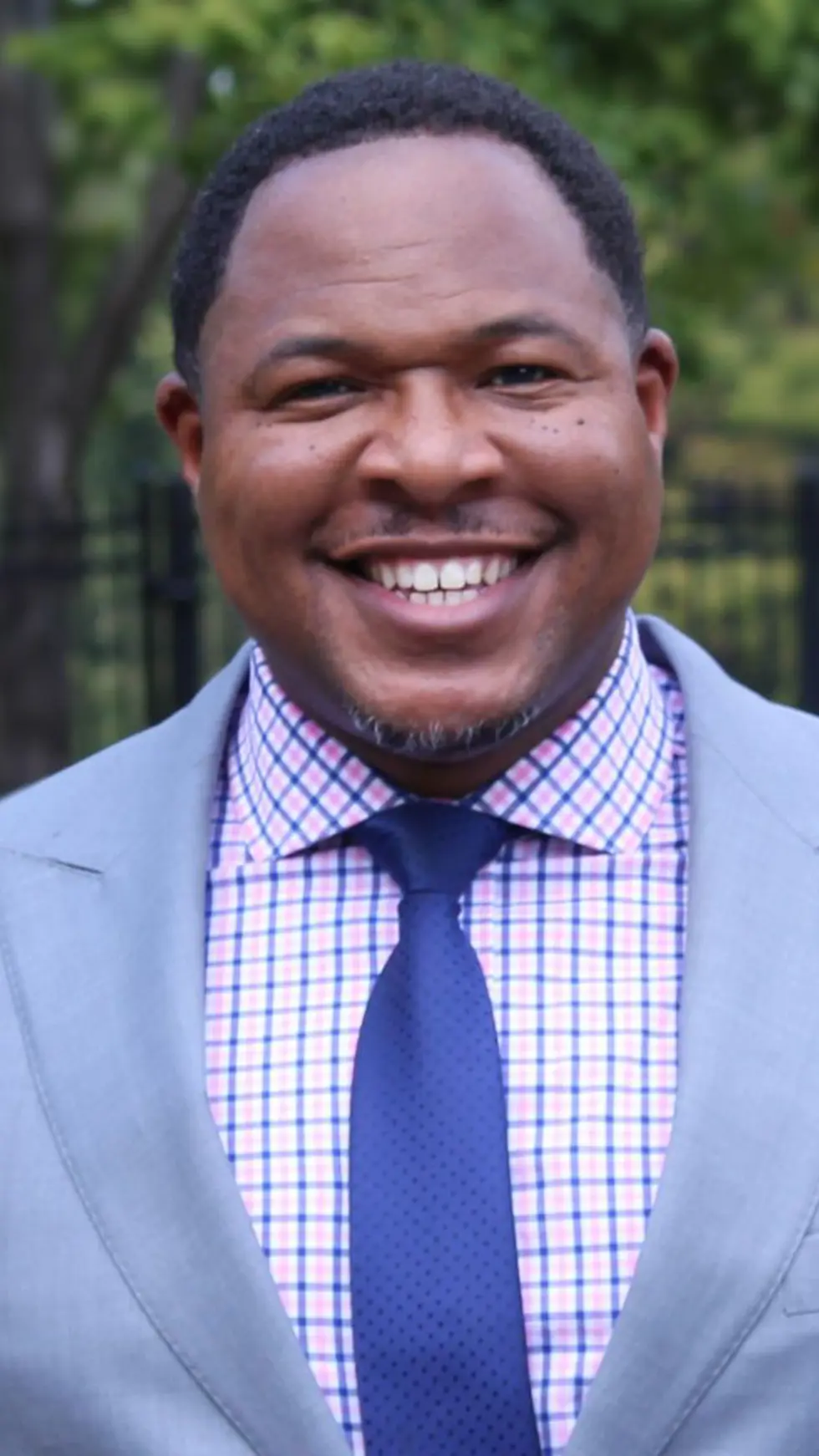 Adrian Davis | Leadership & Intrapreneurship Speaker