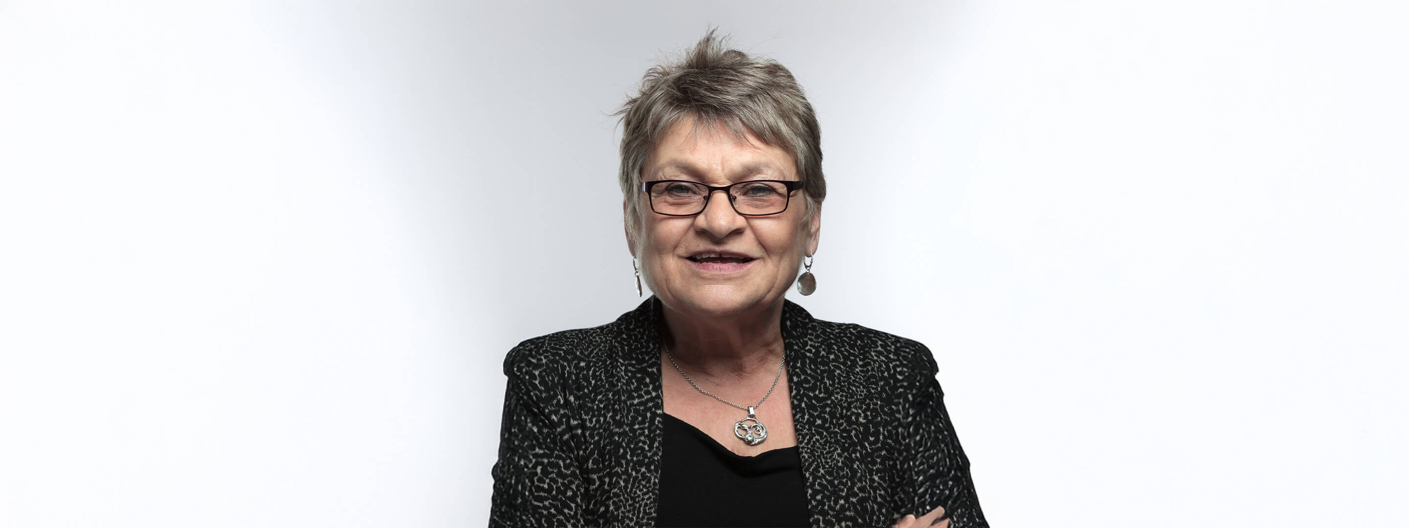 Speaker Beverly Alimo-Metcalfe | Leadership Expert | A-Speakers