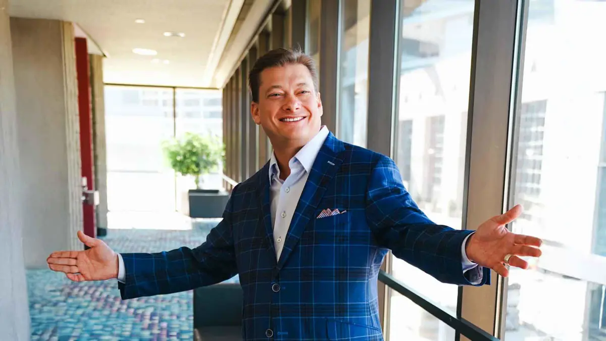 Jeb Blount: Sales, Leadership & Customer Experience Expert