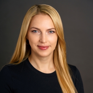 Emma Vardy: BBC Correspondent & Keynote Speaker