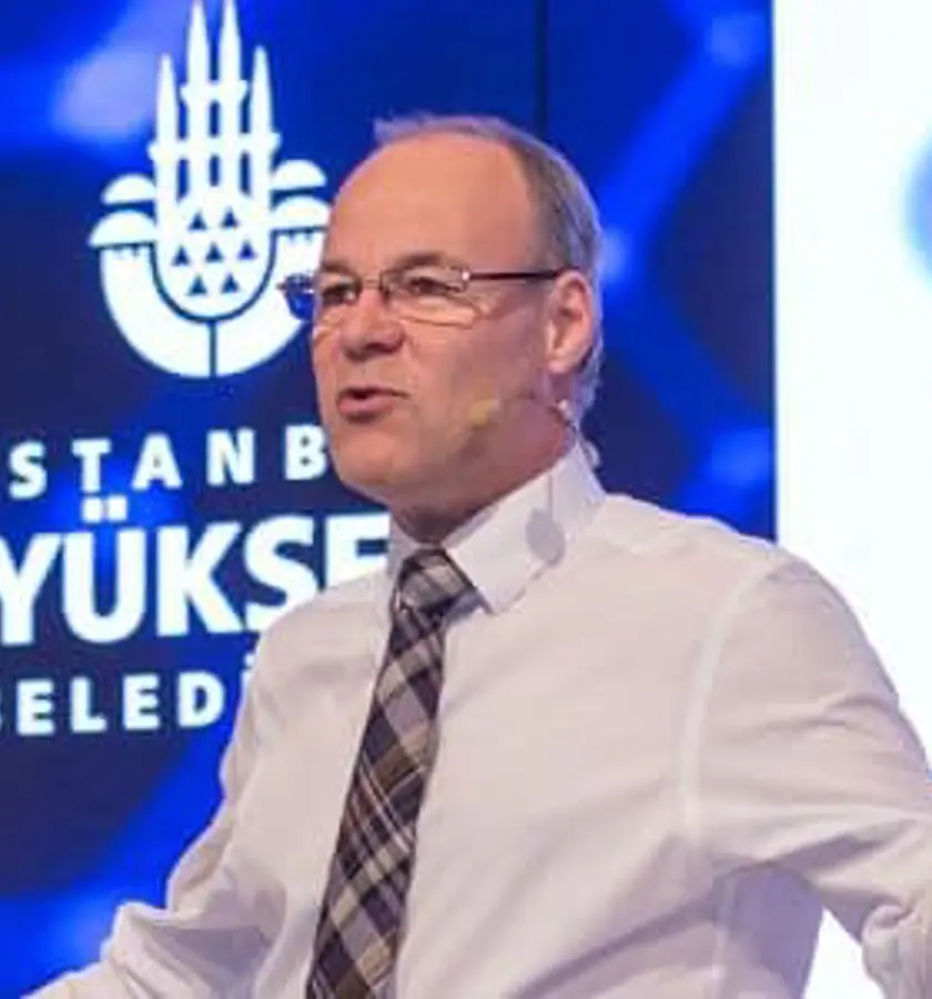 Martin Newman: Leading Expert in Customer Centricity