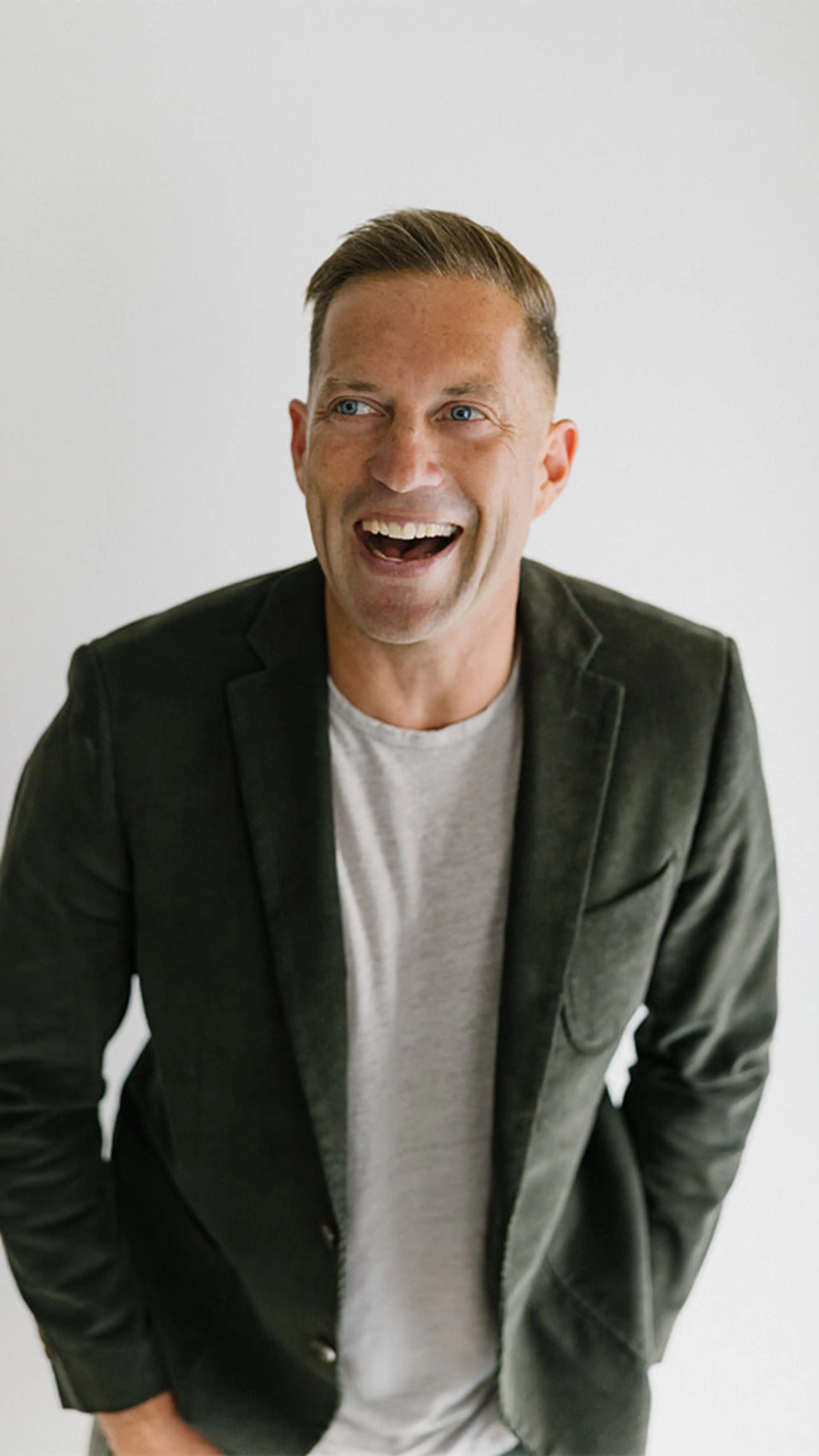 Sebastian Terry: Unleashing Potential Through Engaging Keynotes