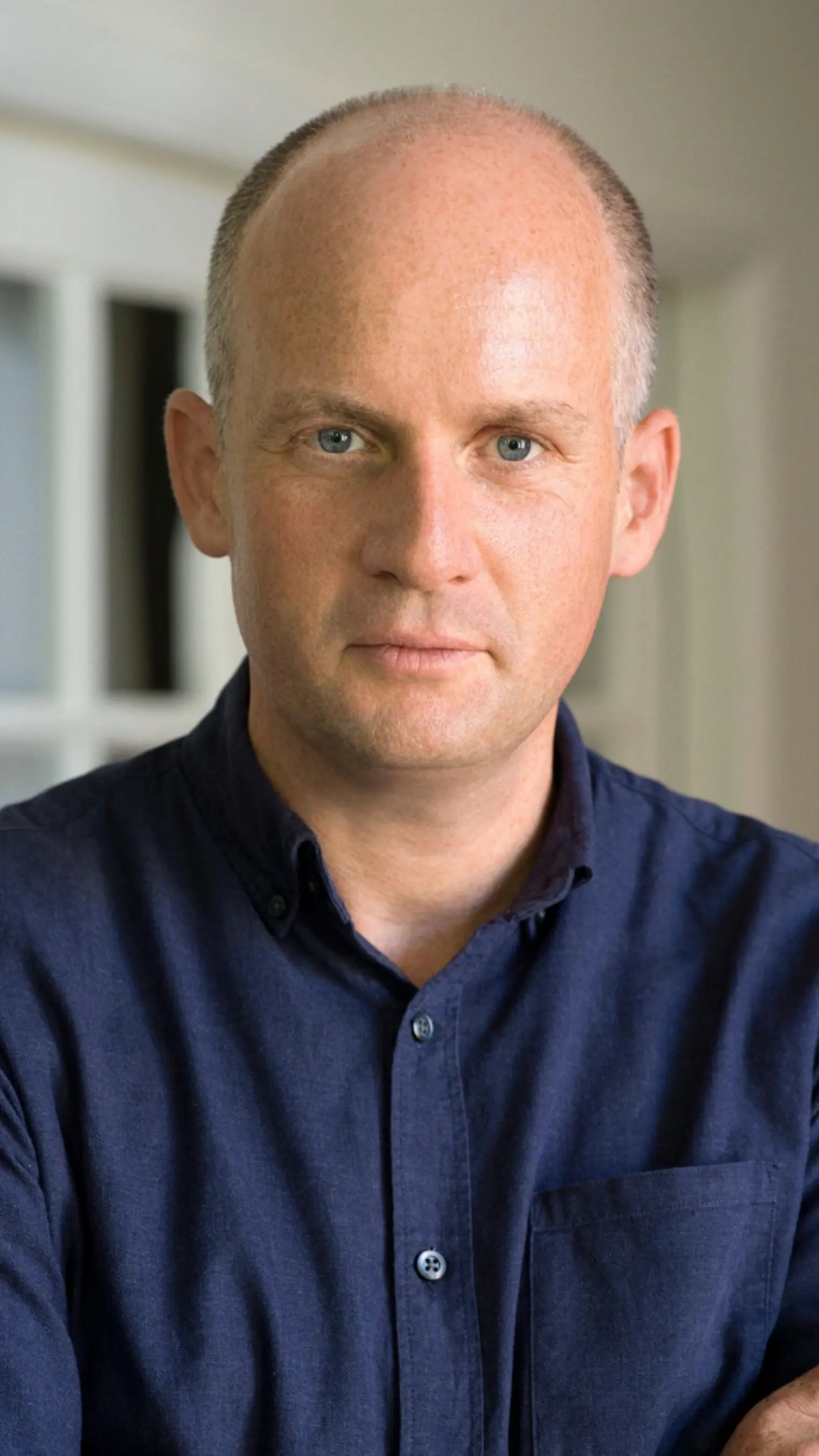 Oliver Burkeman | Book Keynote Speaker on Resilience and Clarity