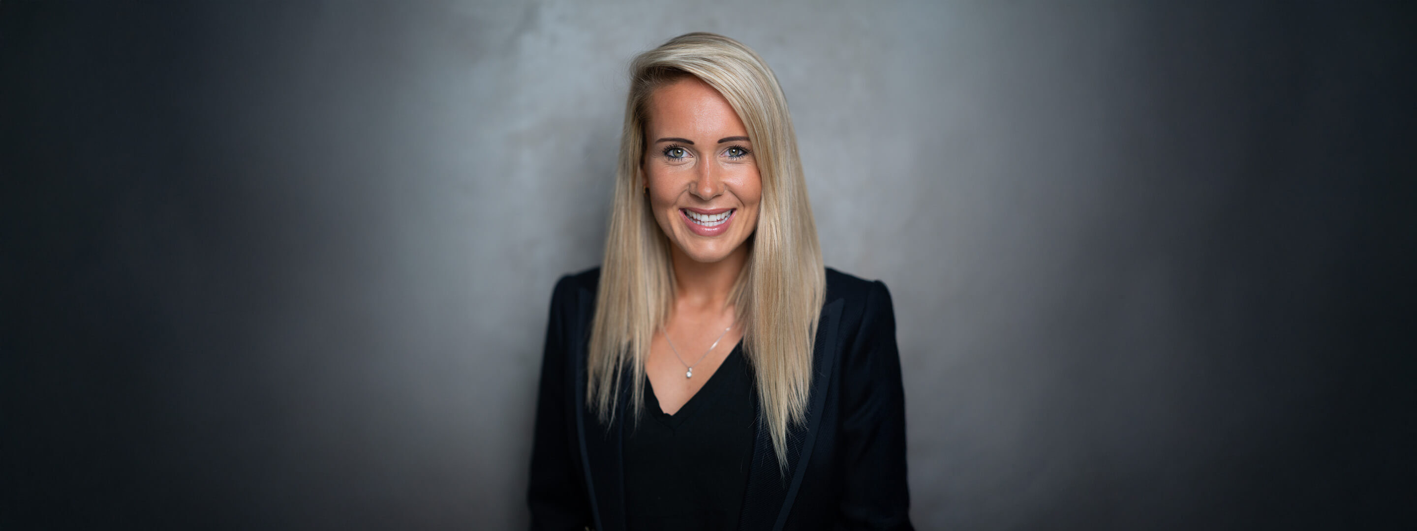 Kate Munday: Empowering Speaker | Profile Overview