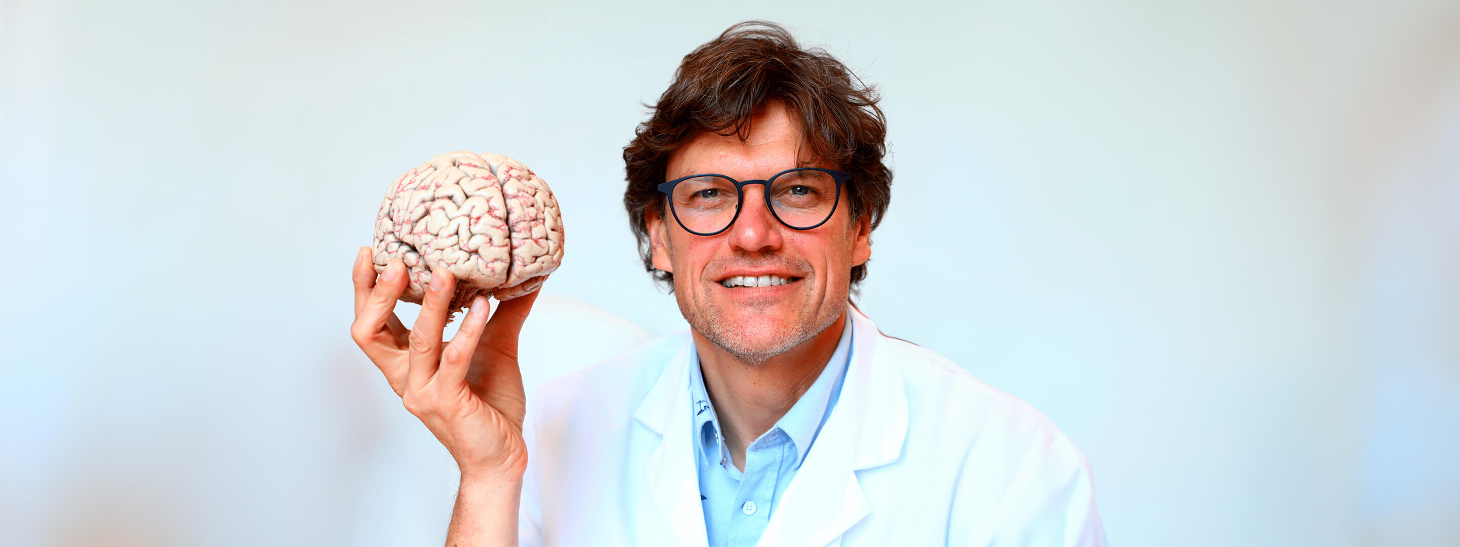 Dr. Steven Laureys: Renowned Neurologist & Keynote Speaker