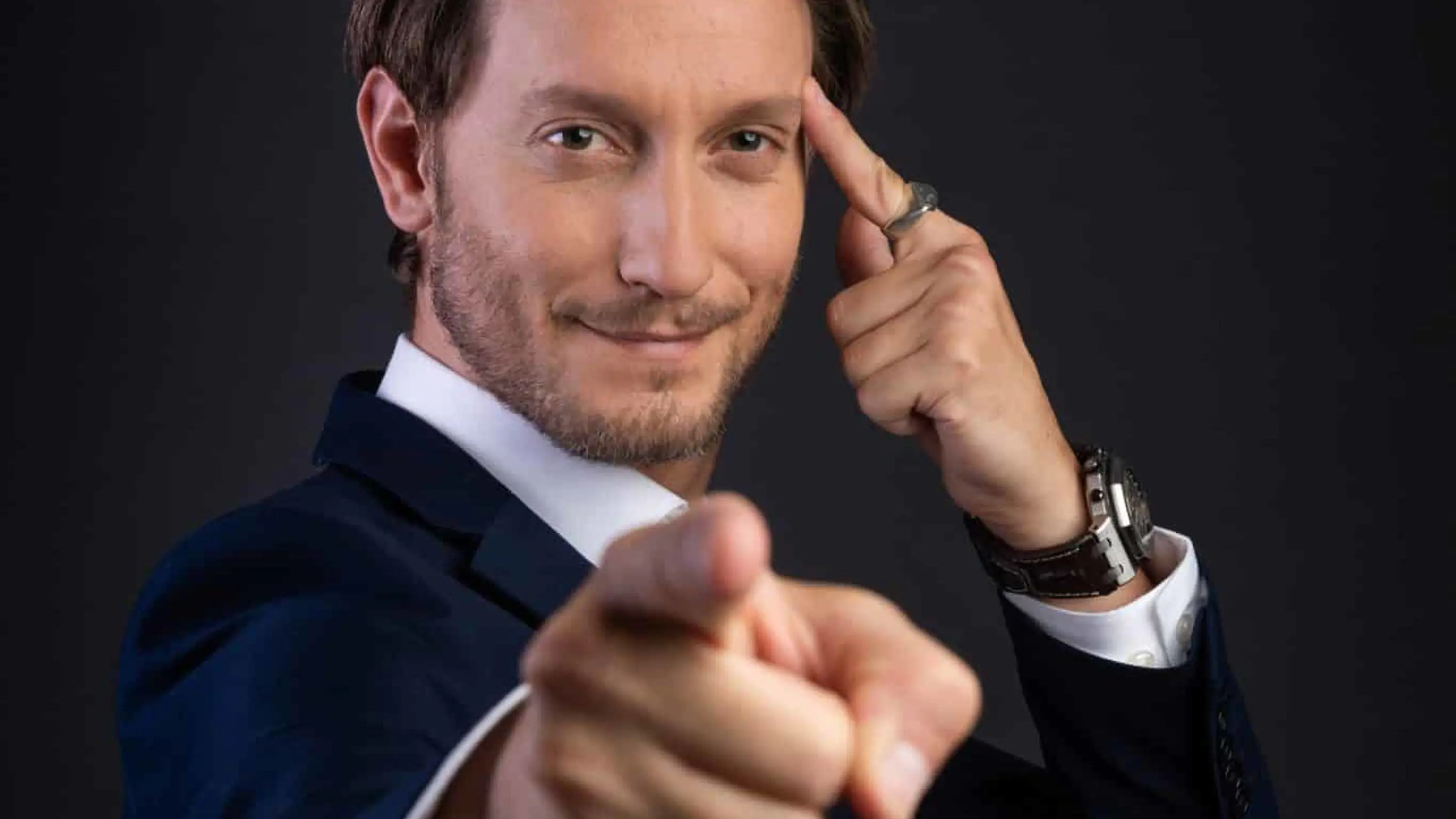 Lior Suchard: Mentalist with mind-blowing performances.
