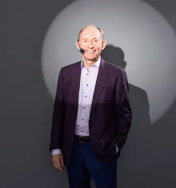 Scott Galloway: Leading Business Keynote Speaker & Author