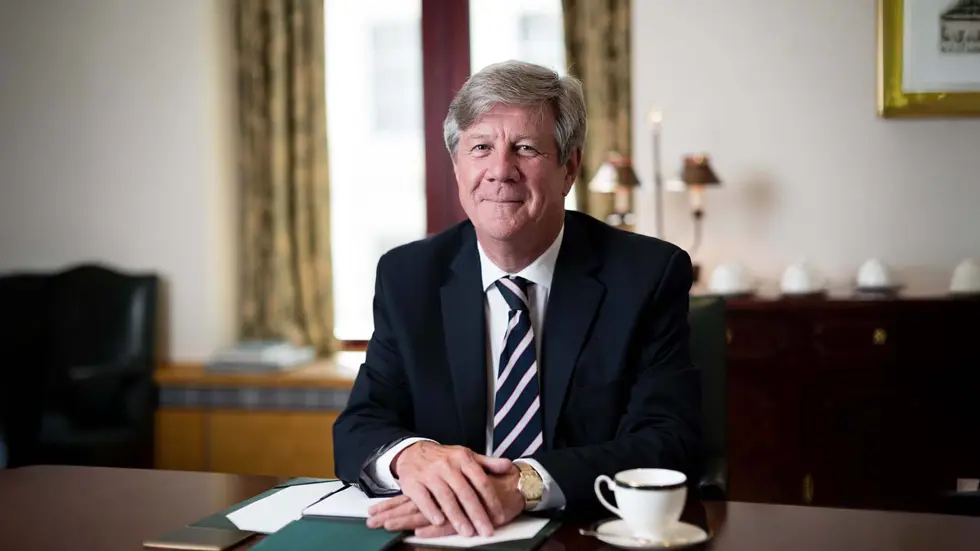 Adrian Furnham – Book Expert in Applied Psychology