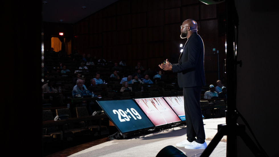 Mushambi Mutuma – Keynote Speaker on Adaptability & Innovation