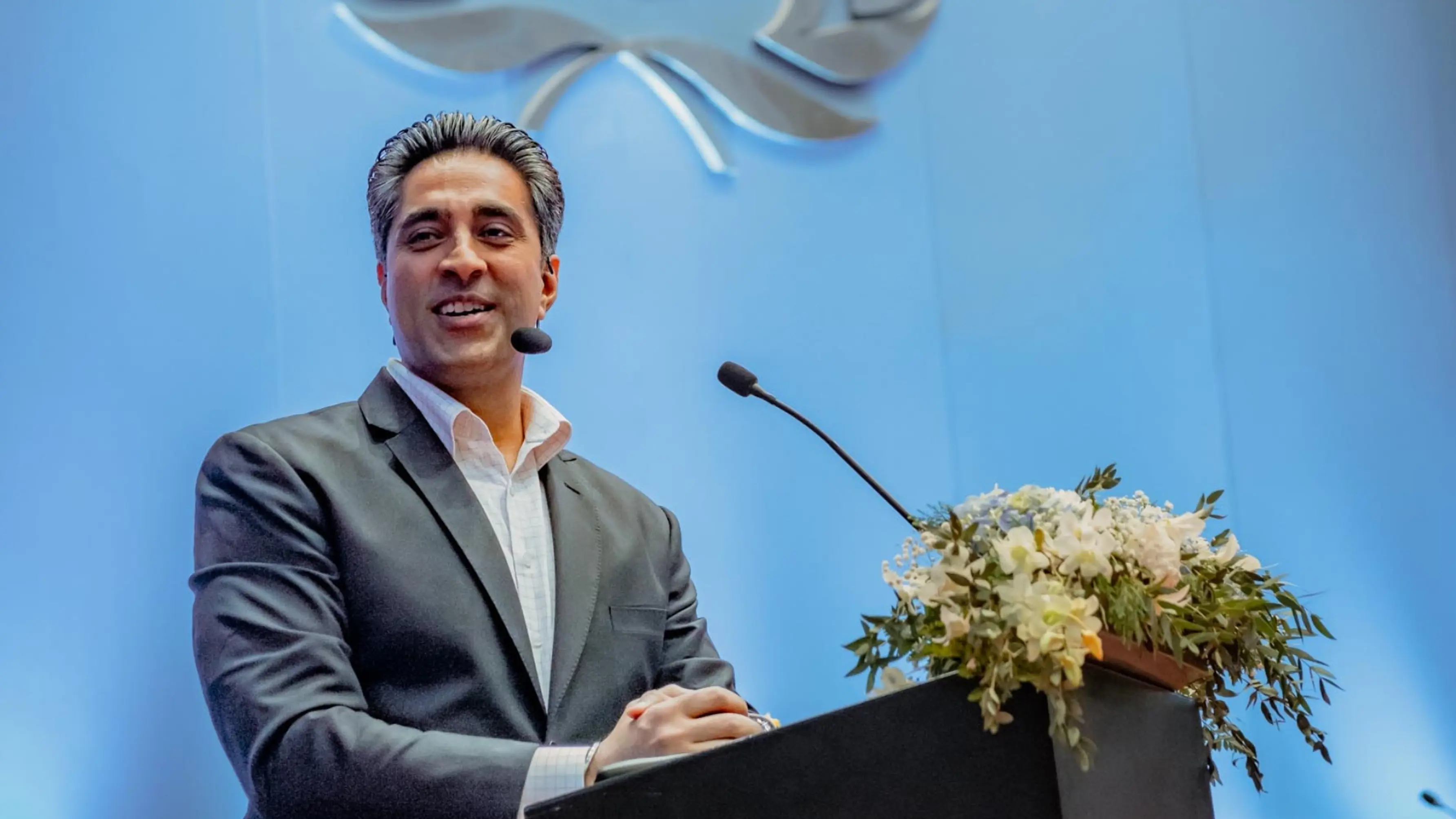 Simerjeet Singh: Keynote Speaker on Change & Leadership