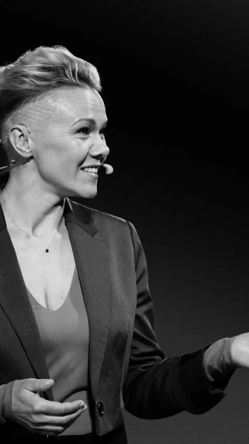 Dr. Leva Bird: Expert Keynote Speaker on Creativity