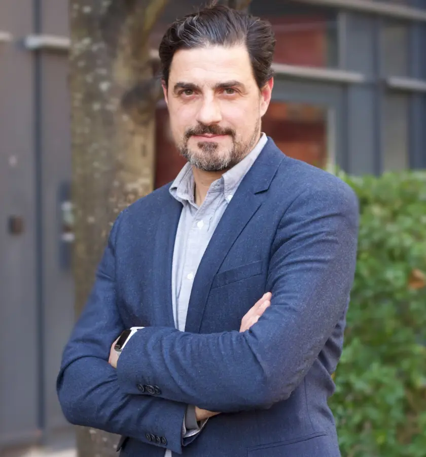 Alex Wood | Fraud, Social Engineering & Scam Prevention
