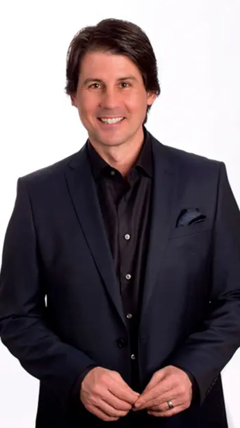 Wayne Lee: Corporate Presenter & Peak Performance Expert