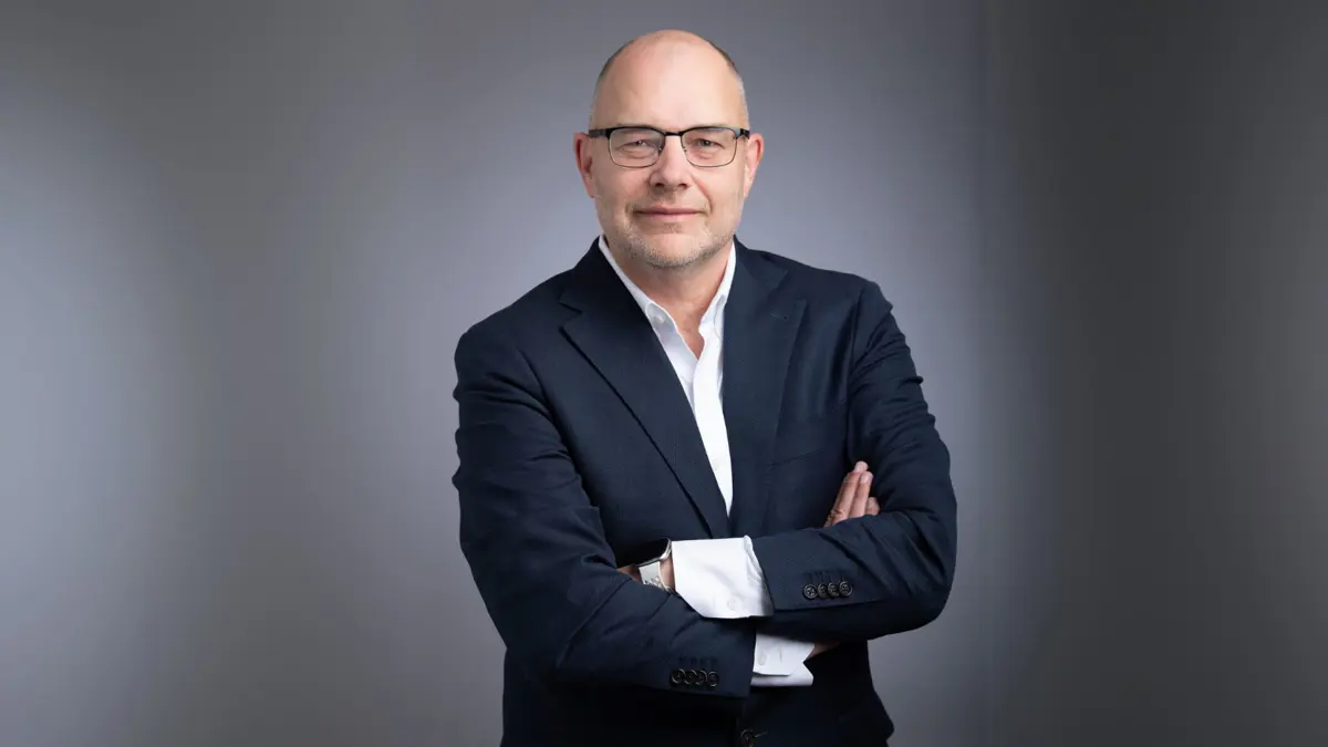Brent Adamson: Keynote Speaker & B2B Sales Strategist