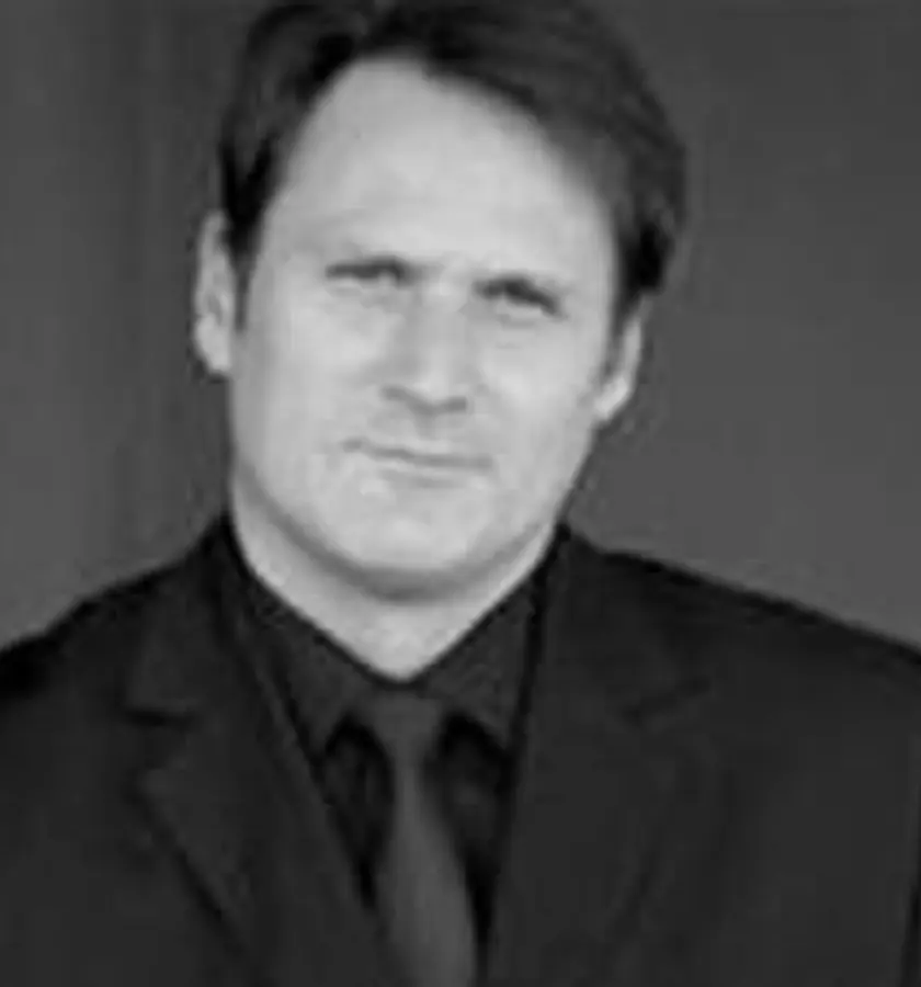 Tapiwa Chiwewe: AI Visionary and Quantum Computing Expert