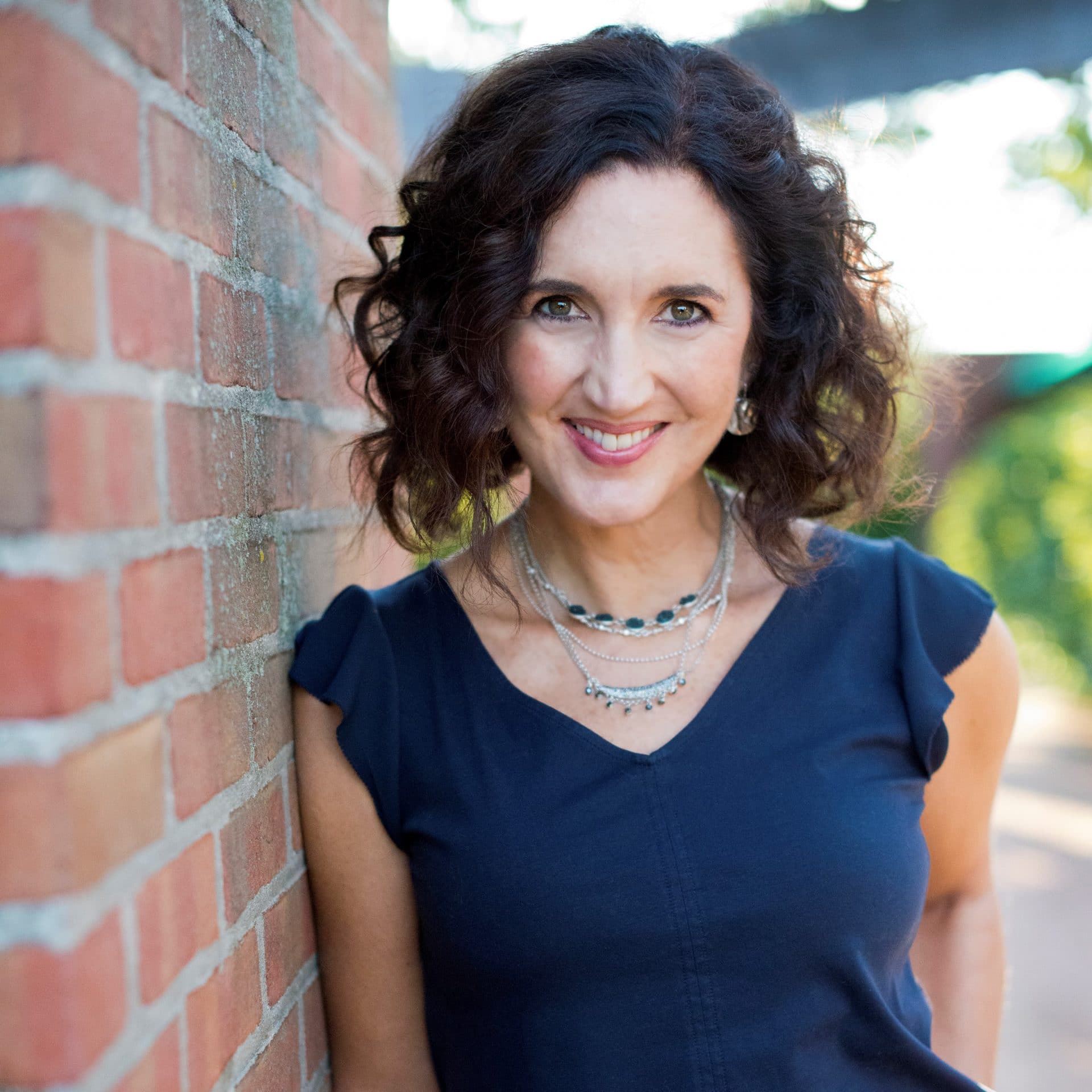 Speaker Dr. Alexandra Solomon | Self-education.