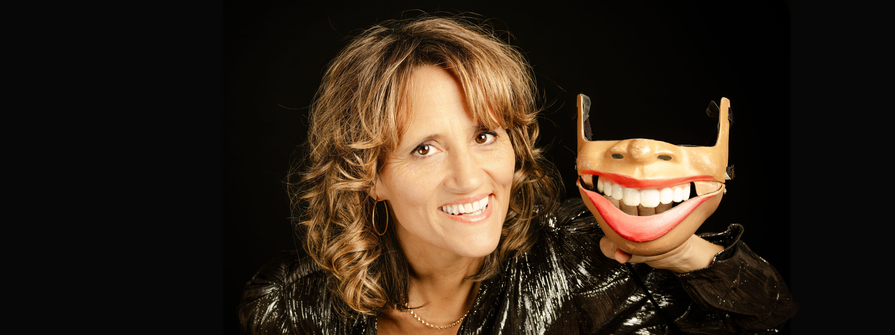 Nina Conti – Keynote Speaker on Humor, Communication & Creativity