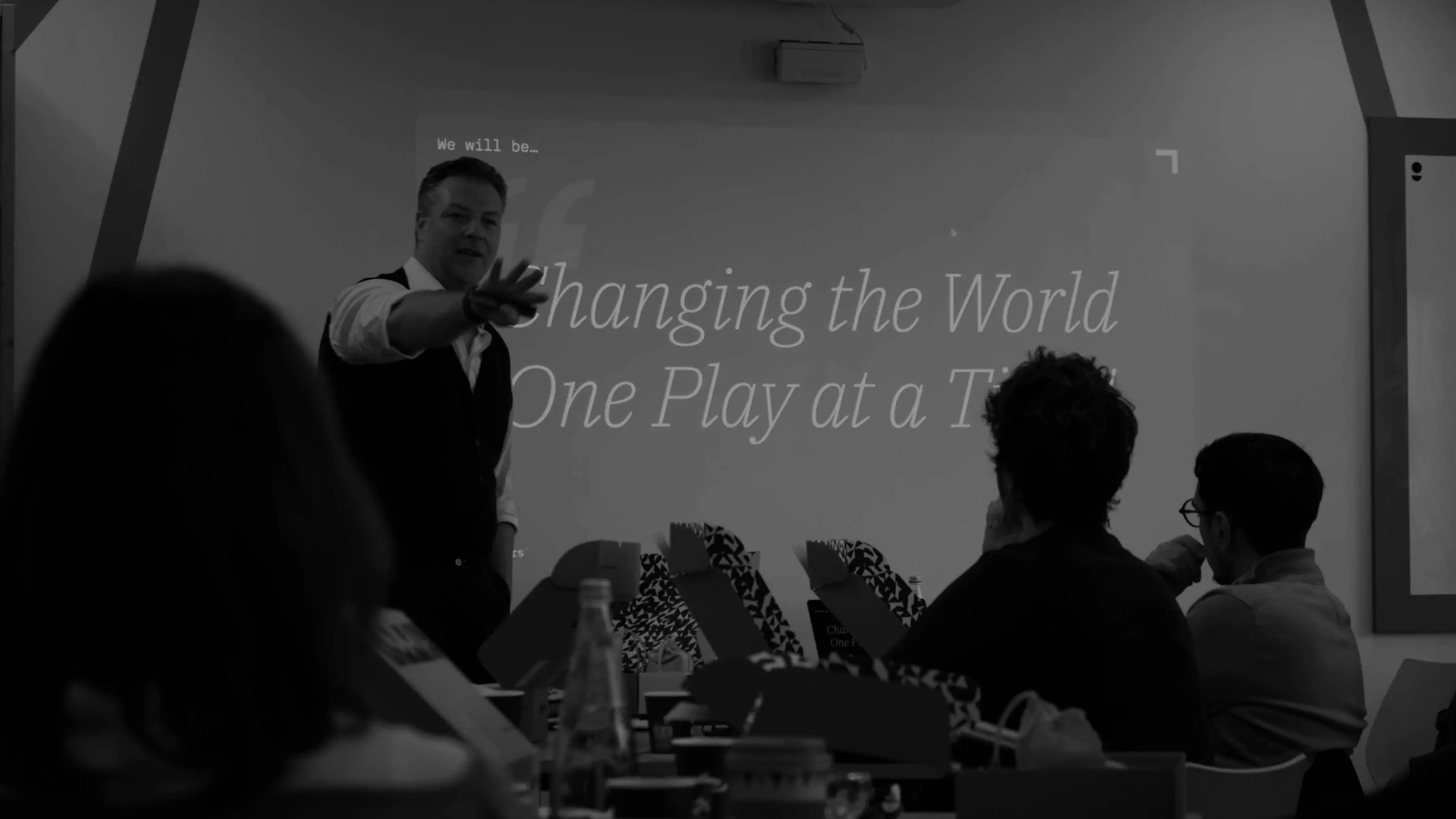 Gianluca Cinquepalmi: Keynote Speaker on Innovation and Leadership