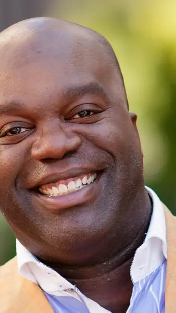 Simon T. Bailey: Motivational Speaker & Transformation Expert