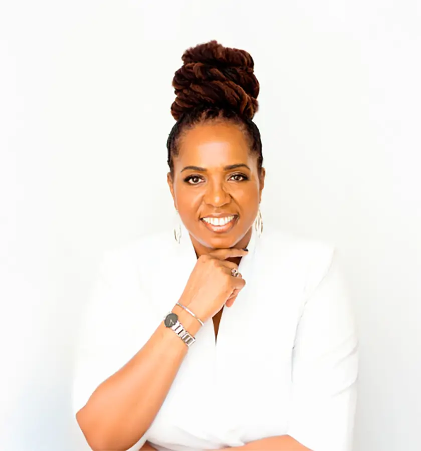 Cara Moeller Poppitt: Empowering Speaker for Business Growth