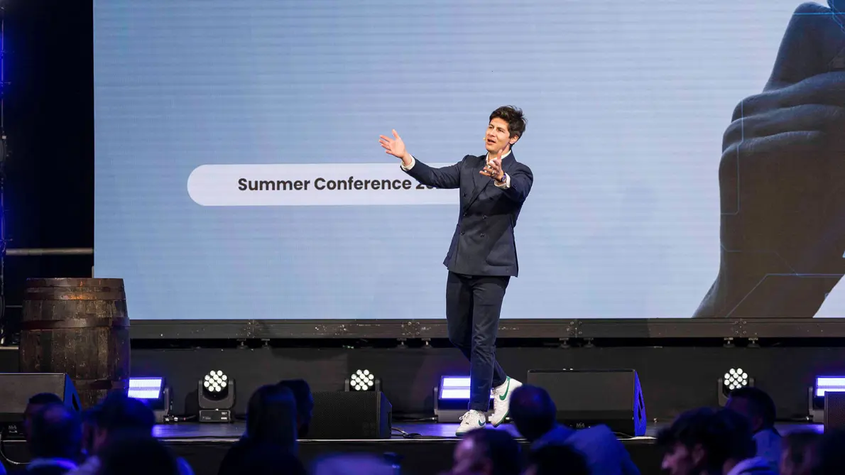 Book Ben Hanlin for Inspiring & Engaging Keynotes