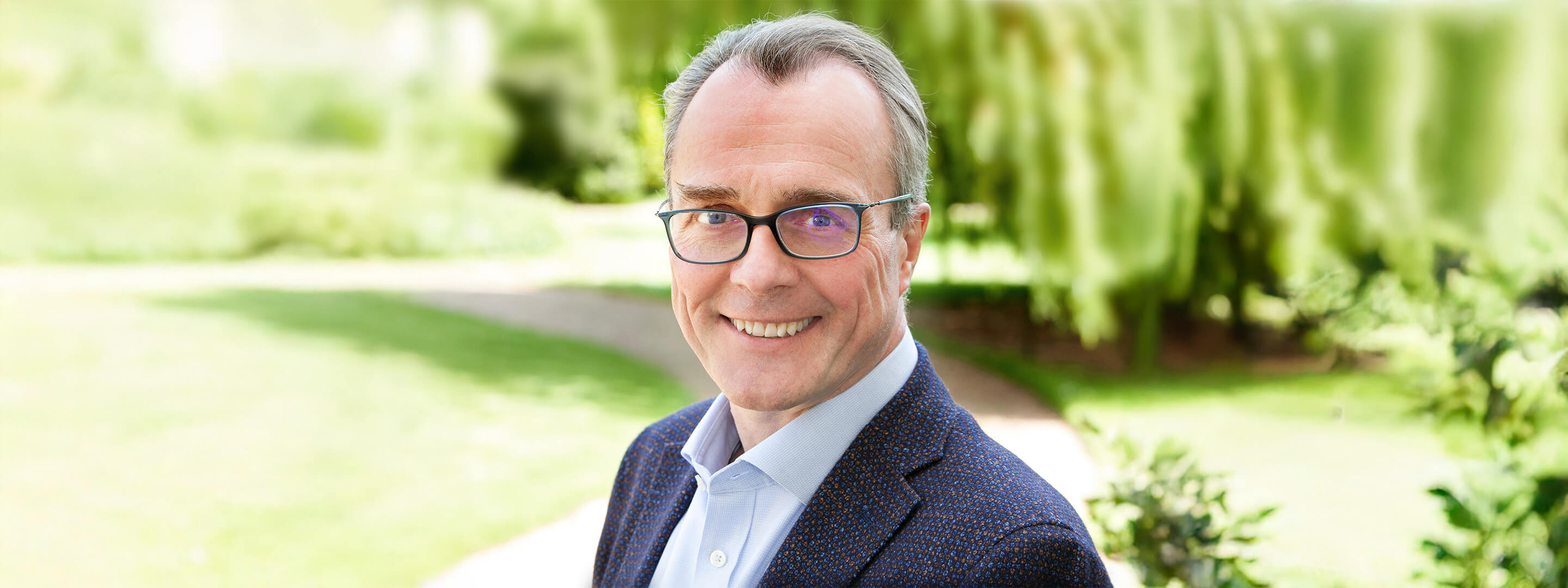 Julian Birkinshaw: Keynote Speaker on Digital Transformation