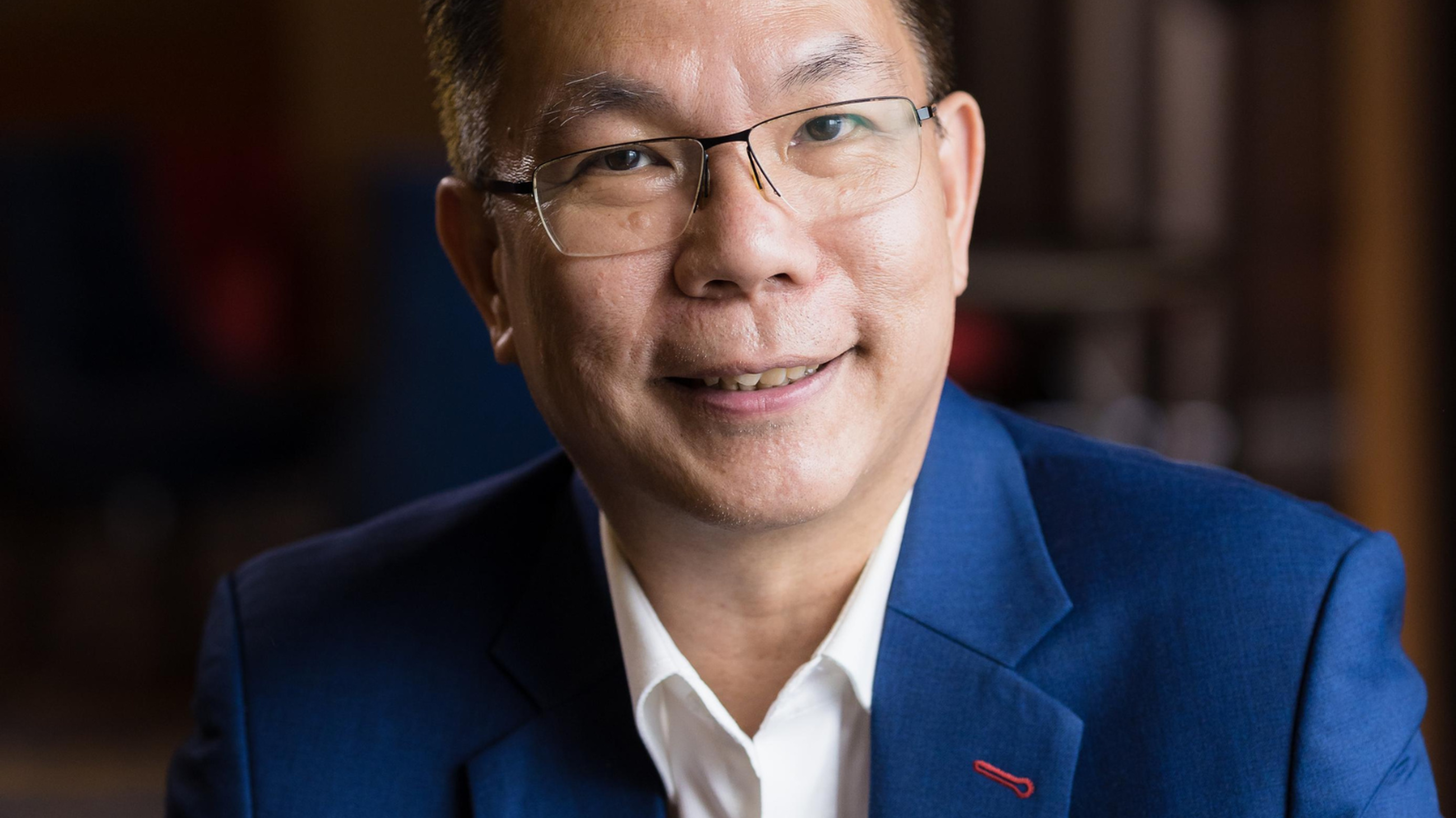 Jonathan Low: Top Keynote Speaker for Leadership & Success