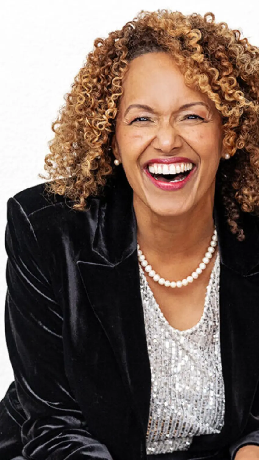 Speaker Heather Younger: Transforming Adversity into Opportunity