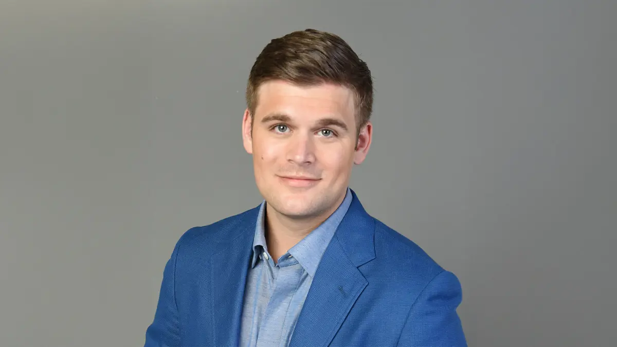 Speaker Maxwell Finn | Social Media Sales Expert | Serial Entrepreneur