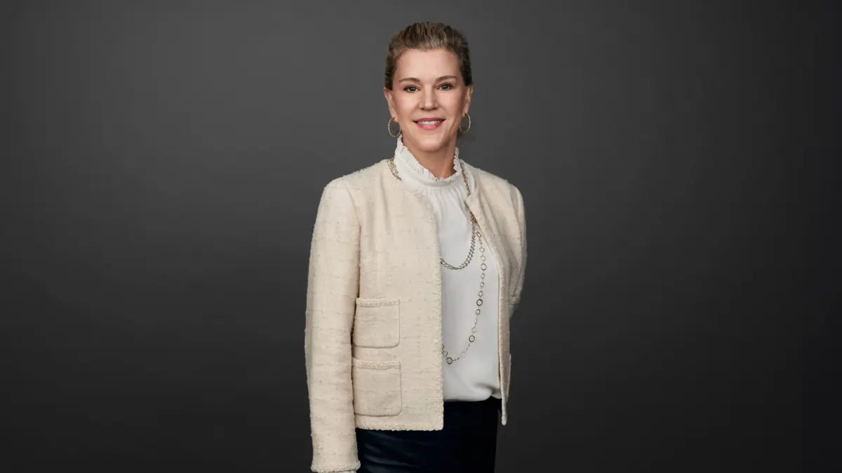 Meredith Whitney: Keynote Speaker on Economic Forecasting and Strategy