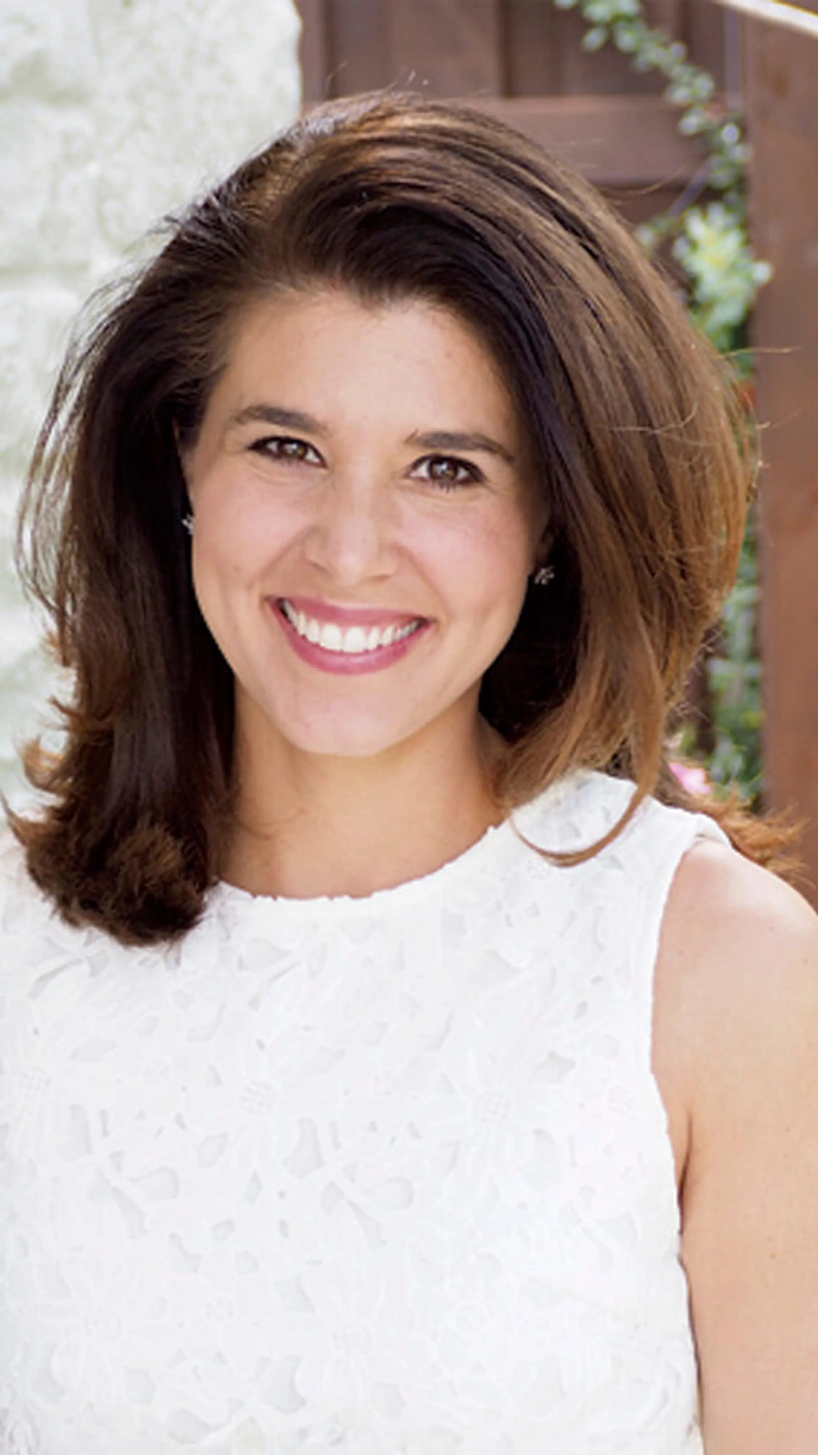 Michelle Gielan: Keynote Speaker on Happiness & Resilience