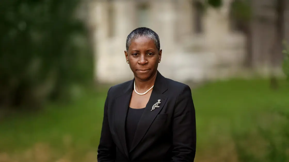 I. Stephanie Boyce: Lawyer & Inspirational Keynote Speaker