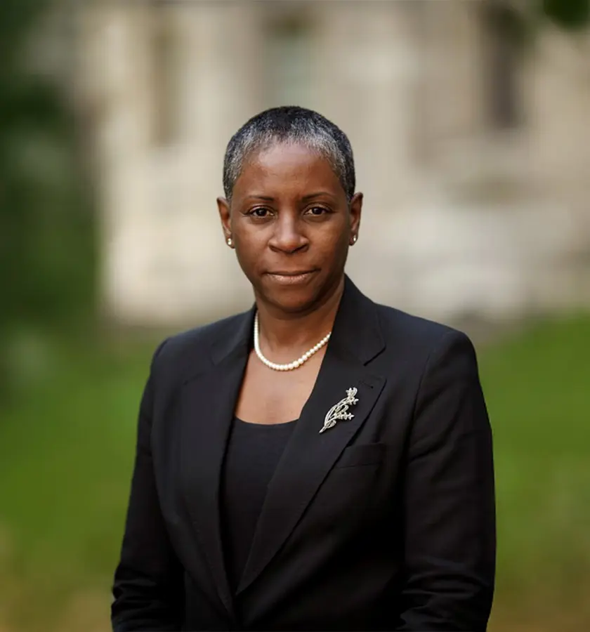 Veronica Llorca-Smith: Inspiring Keynote Speaker