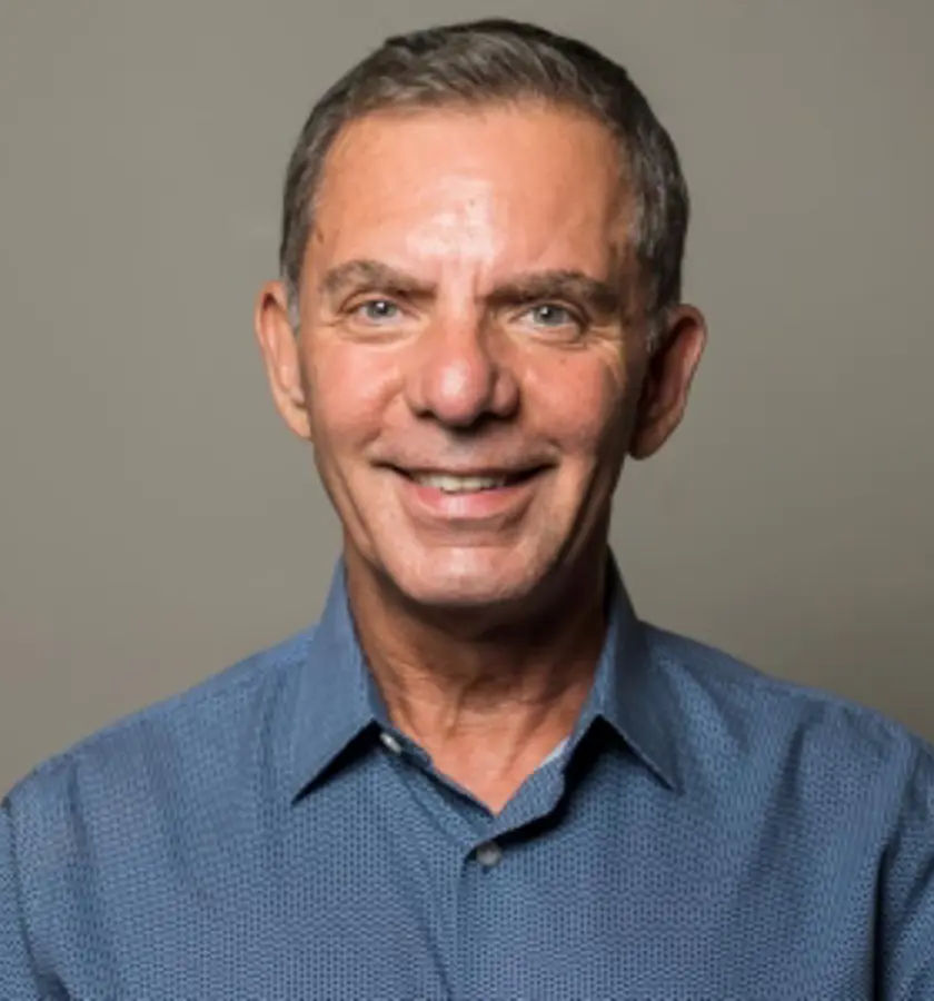 Hollie Castro: Inspiring Growth and Business Transformation