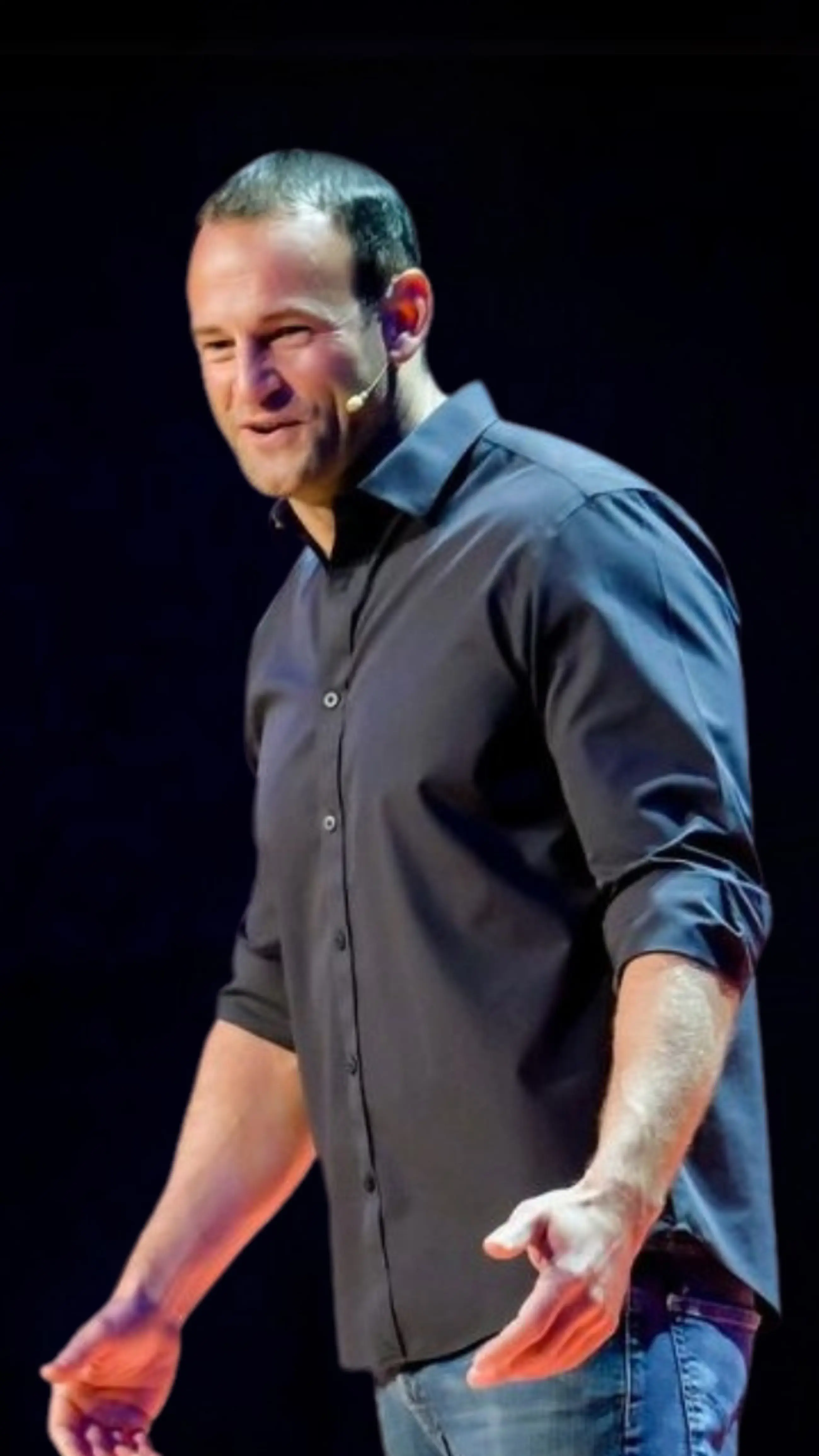 Speaker David Nihill | Engaging & Humorous Keynotes | Entrepreneur