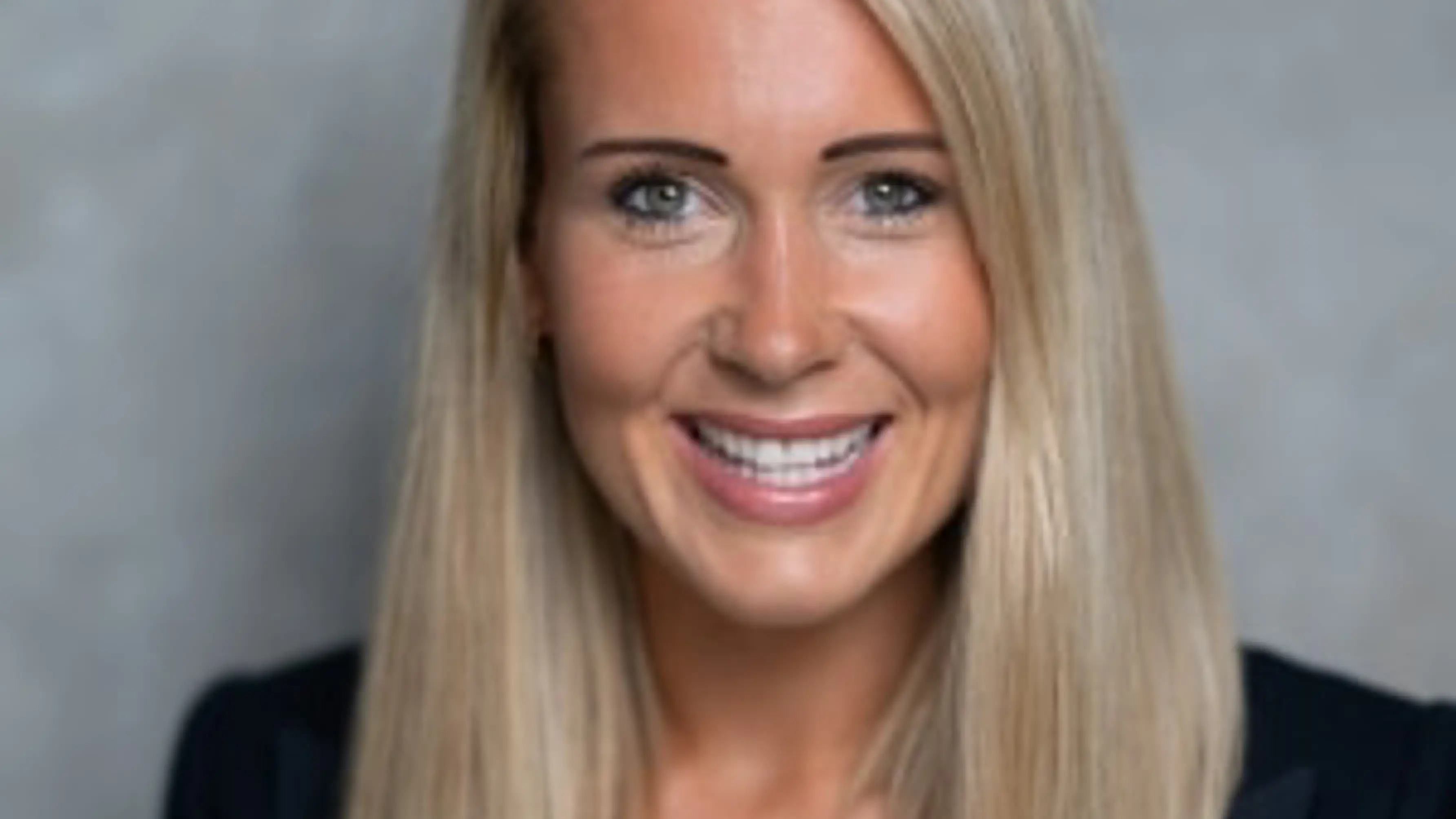 Kate Munday: Empowering Speaker | Profile Overview