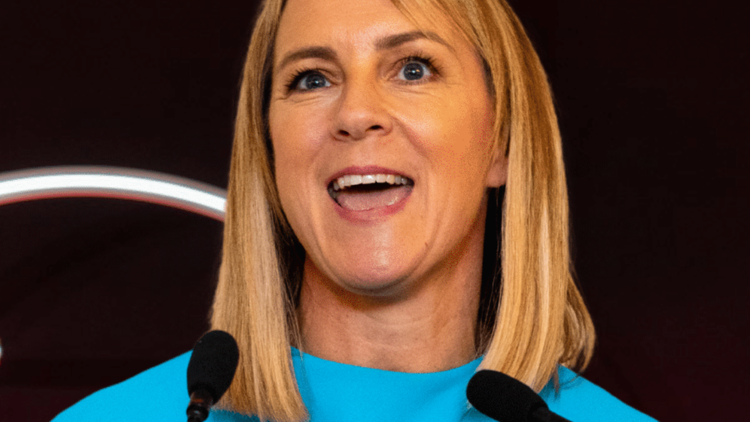 Debra Searle: World-Renowned Keynote Speaker & Atlantic Rower