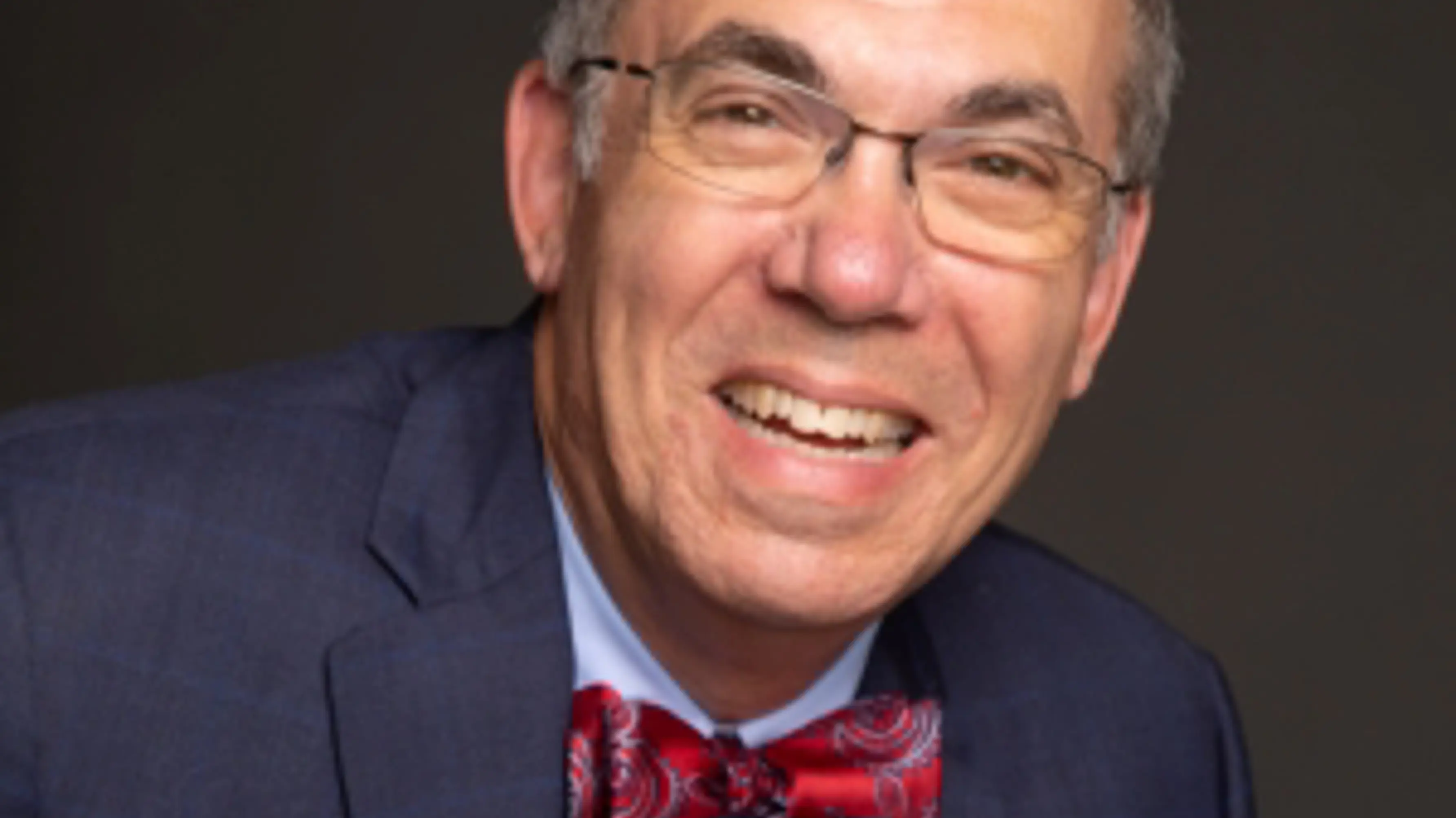 Elliot Eisenberg, Ph.D. | Keynote Speaker on Economics