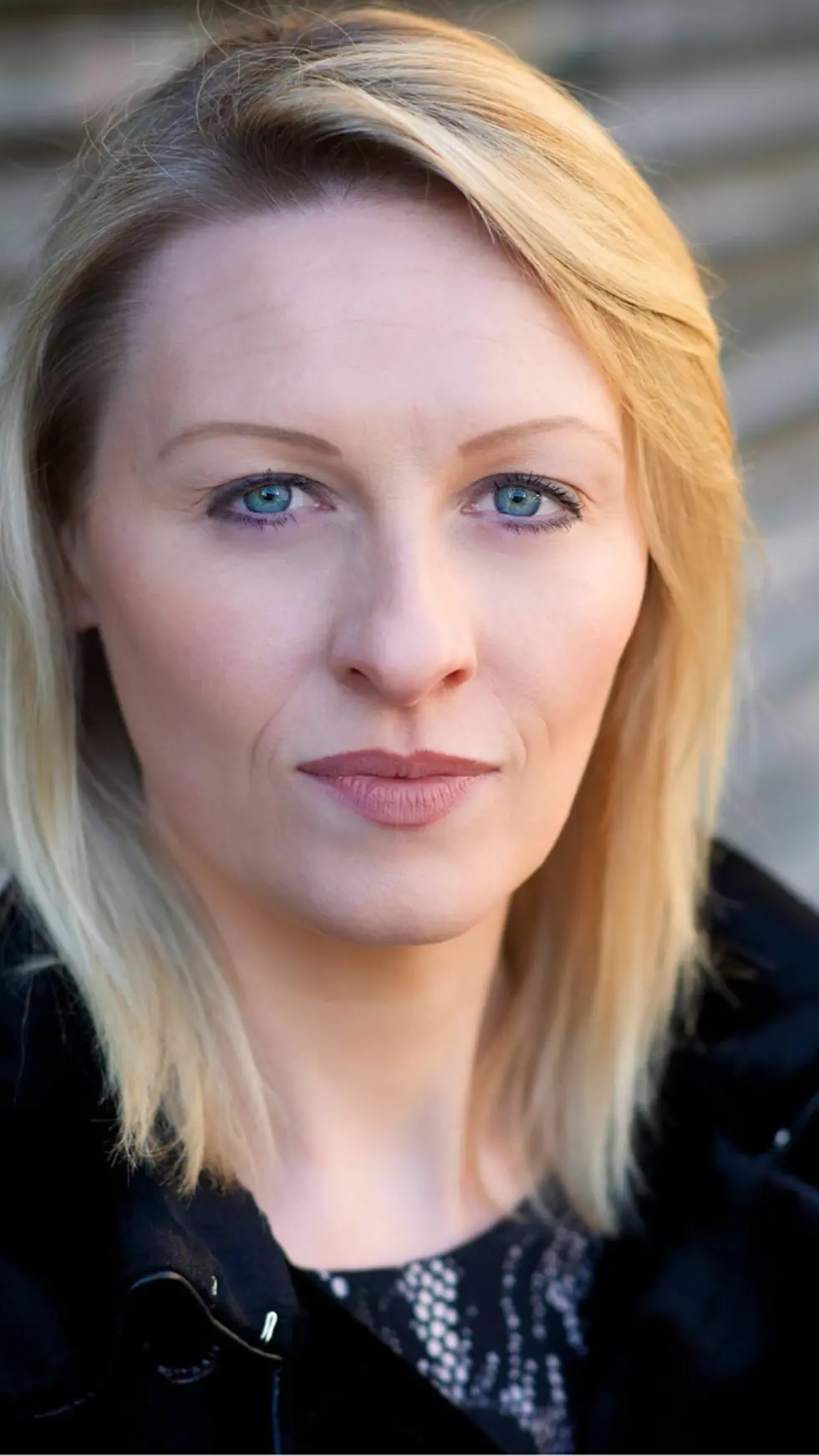 Jane Dougall: BBC Moderator Inspiring Confident Communication Worldwide