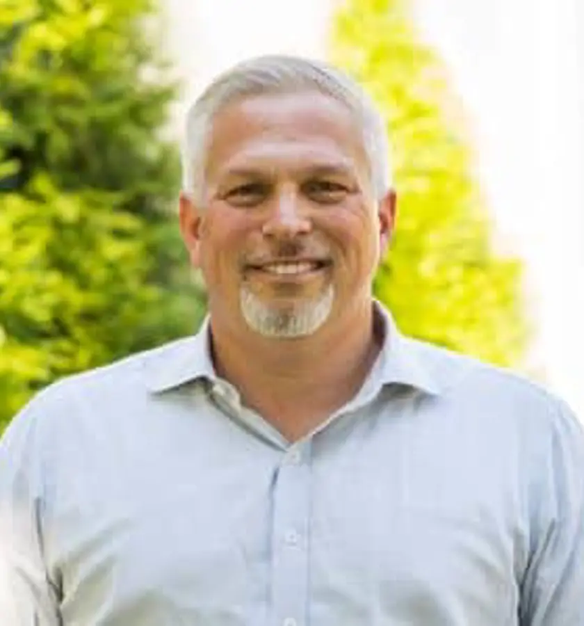 Alex Ellis: Award-Winning Speaker & Trainer