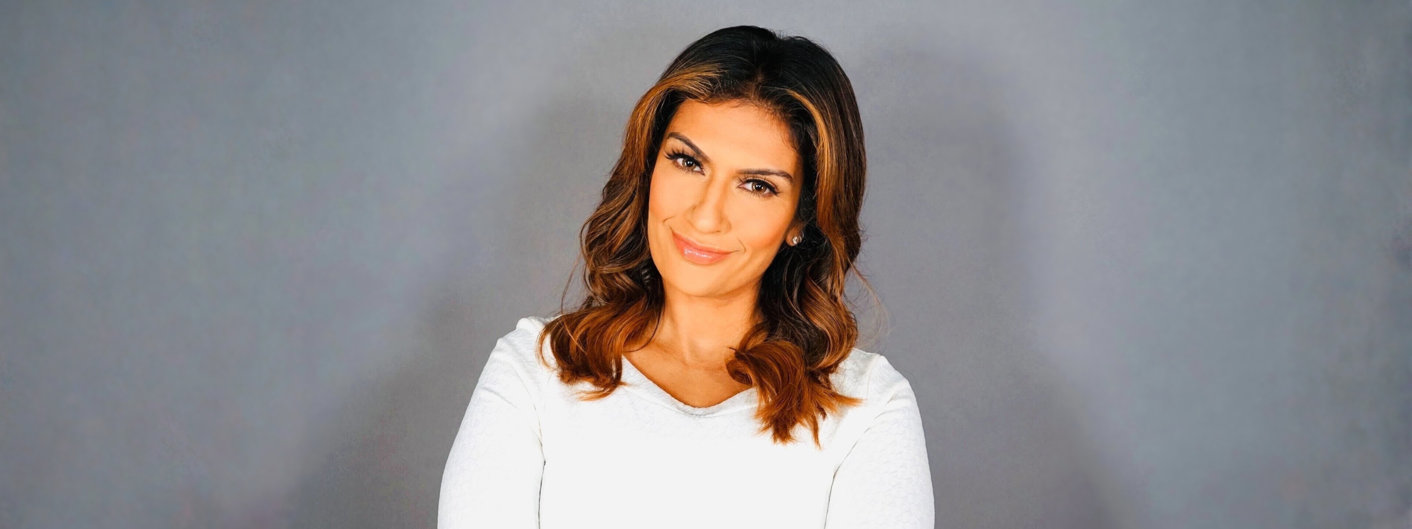 Hena Doba: Dynamic News Anchor & Inspiring Speaker