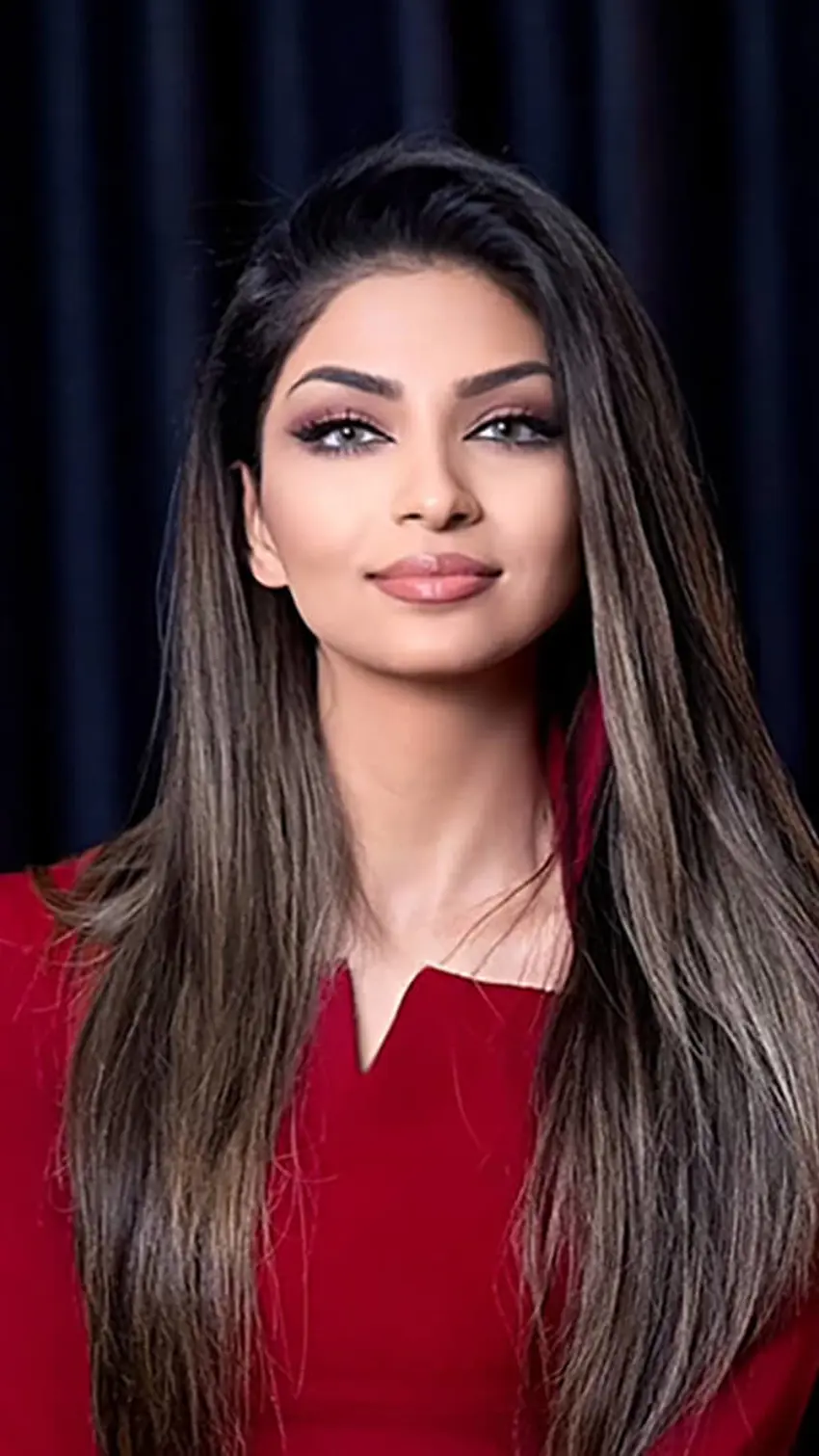 Rosa Faizzad: Top Keynote Speaker on Empowerment & Fashion